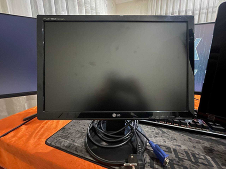 продается LG FLATRON W19425