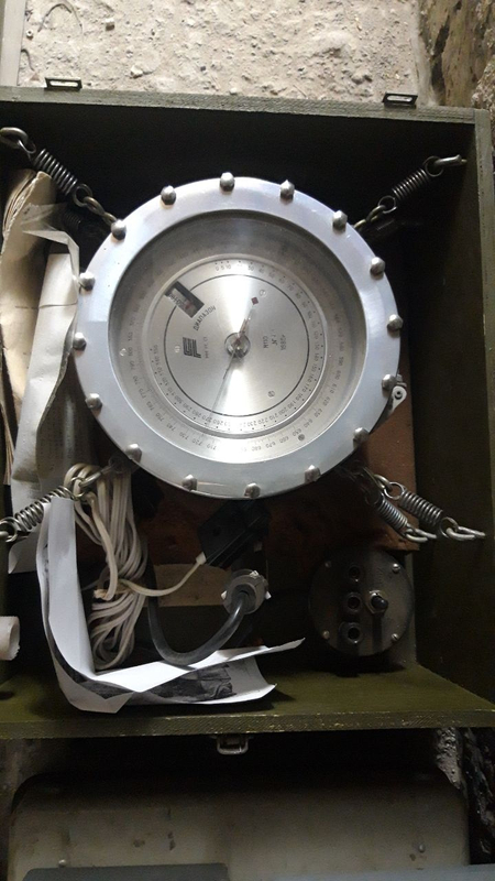 Барометры-анероиды контрольные М-67 и БААМ-1