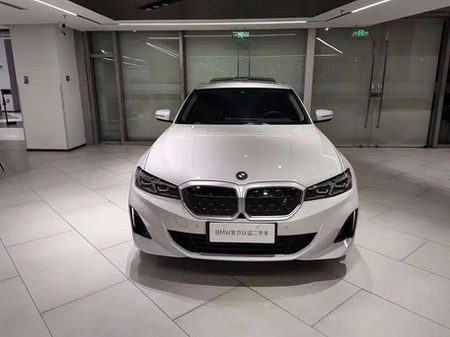 BMW i3 35L 2024 Мокрый, Описанияда Хархил позиция ва рангларидан бор