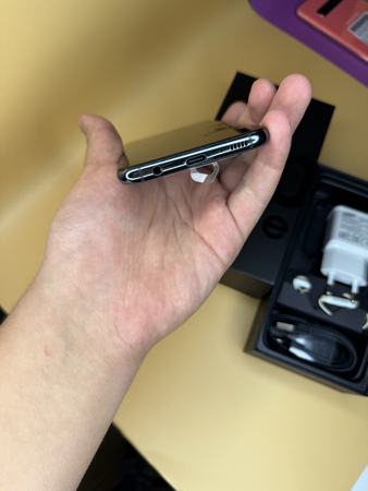 Samsung s10e 128gb ideal karobka dakument full