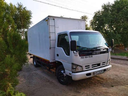 Продам isuzu 5 тонник галовка сенжи