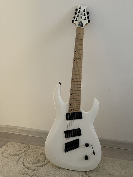 Продаю электрогитару Harley Benton R-457MN Multiscale, цвет белый