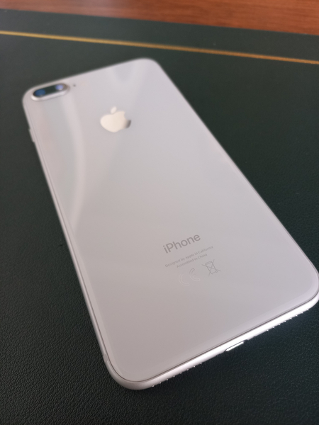 Iphone 8 plus с гарантией