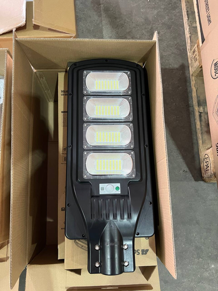 Солнечный прожектор 200w 3 йил кафолат . Доставка бепул!