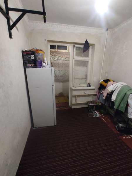 Продается  2/5/5 Актепе балкон 1×3,  40 квм