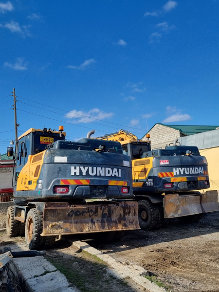 Экскаватор хундай Hyundai 145