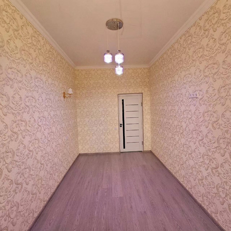2 xonali 58m² 1-qavat. Goluboy ekrsn
3 qavatli yangi gʻishtli dom.
Man