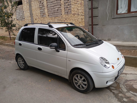 Продается белый Матиз