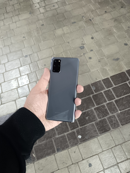 Samsung S20 + 12/256 GB Grey ideal