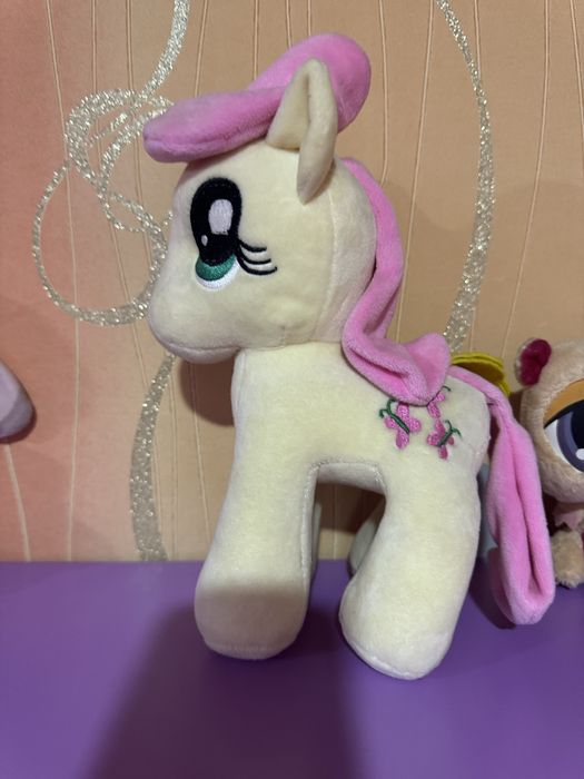 Плюшевые игрушки my little pony и littlest pet shop а так же disney