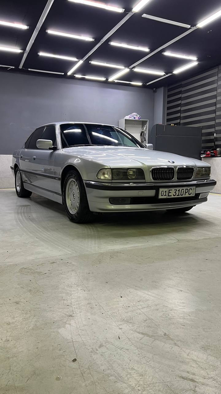 Продам BMW E38 1996
