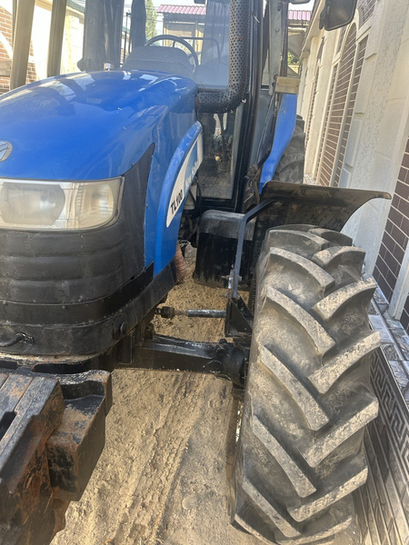 Traktor New Holland