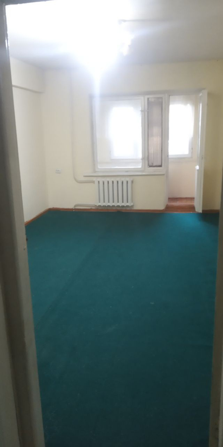 Yunusobod 2kvartal galereyka 1xona 4etajli dom 3etaj