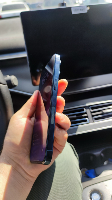 iPhone 15 Pro Max 256GB E-sim
