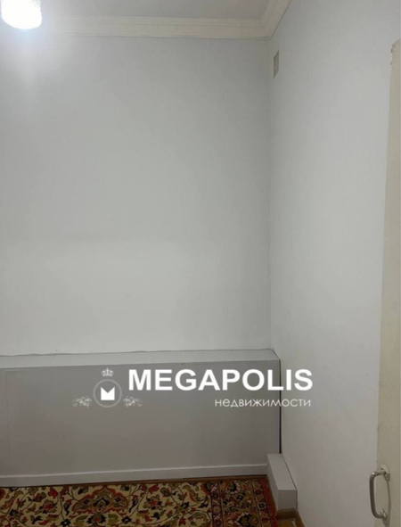 -Хамза Метро 2/4/4 Балкон 1,5х6 Прощадь 52 кв.м Продается квартира