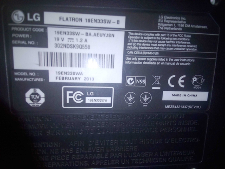 LG
Модель
19EN33SW-B