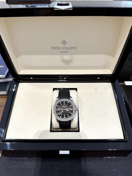 NEW Patek Philippe Aquanaut 5167A-001