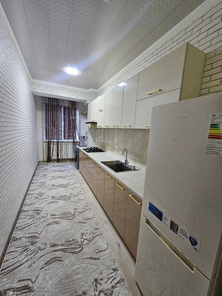 2 xonali 70m² 5-qavat uy sotiladi