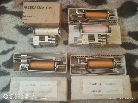 Реле и динамики . продам всё из дома