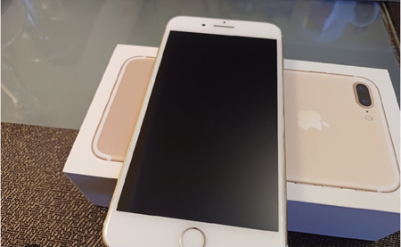 IPHONE 7 plus gold
