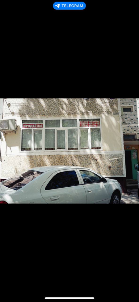 10 avto bazada 3 xonali dom sotiladi