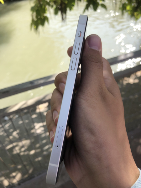 Iphone 12 sotiladi