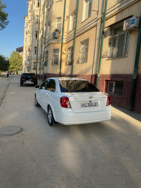 Lasetti 1.6 mator aftamat