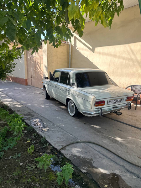 Vaz 2103 yili 1978