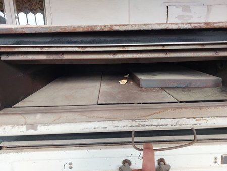 3 Fazali pech sotiladi
