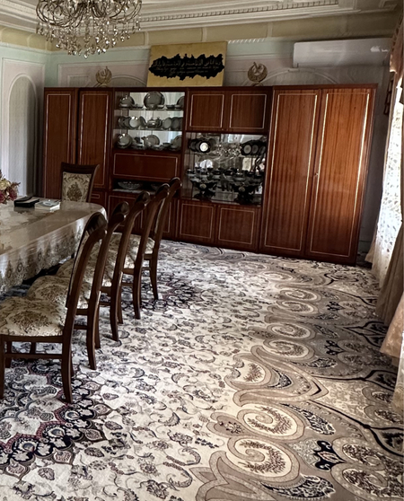 mebel zal uchun mebel klapatra stenka xolati yaxshi