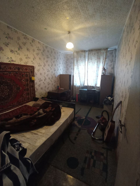 Продаётся четырехкомнатная квартира на массиве Водник
