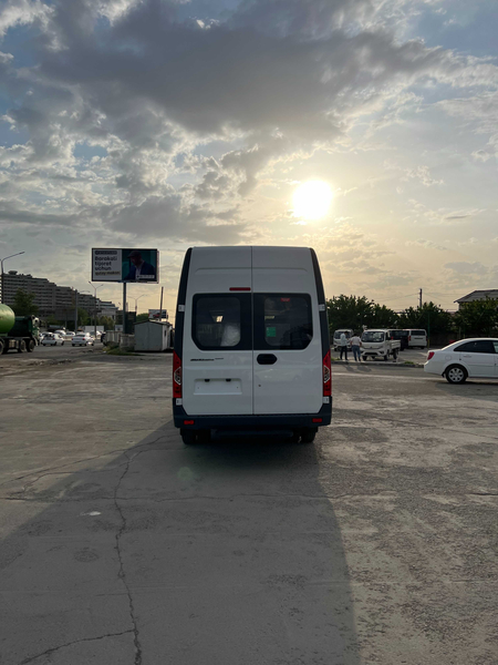 Газель 2024 Таййор 17 мест kredit 20% bilan jac sunray orniga sprinter