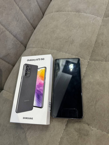 Samsung A73 2 SIM 8/128\\n\\nsotiladi holati idial pul zarul bulishi 30000