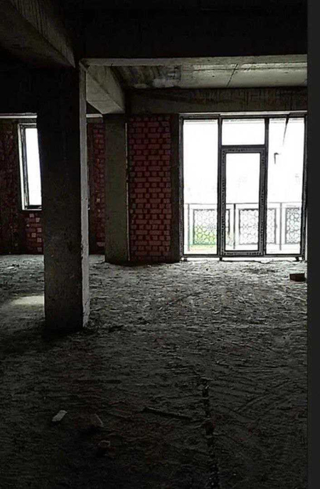 (К122936) Yakkasaroy tumanida 6-xonali kvartira sotiladi