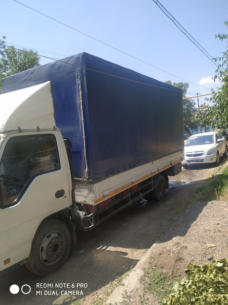 Isuzu gruzavoy sotiladi