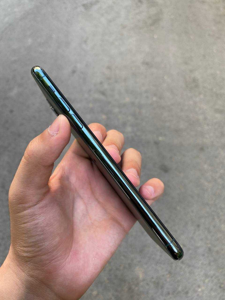 iphone 11 pro ...