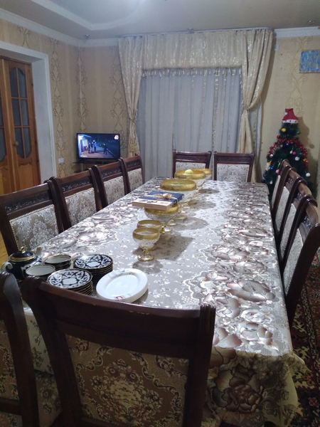 Срочной Зангиотада 6 хонали ховли сотилади