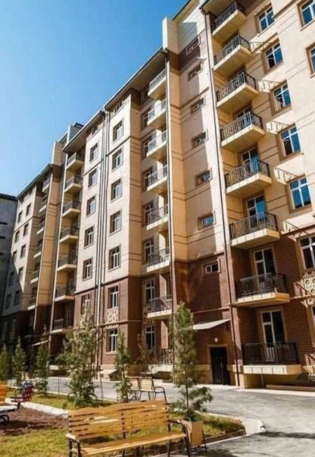 Novostroyka 52kv srochna sotiladi