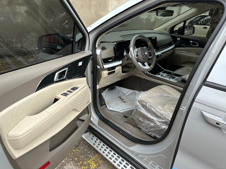 Kia Carnival yangi model