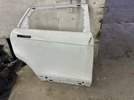 Дверь от Range rover Evoque дверь
