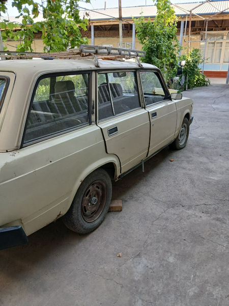 Jiguli 04sotiladi