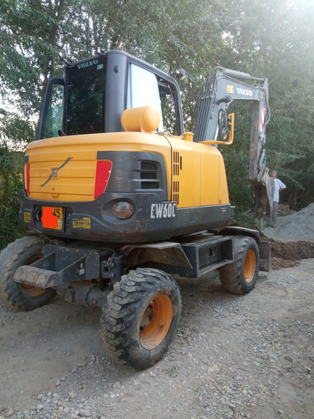 Mini Ekskavatr Volvo Мини Экскаватор Волва