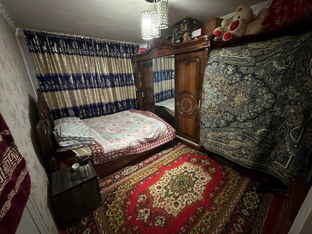 Продаётся 3х комн квартира на 4 этаже Ор-р 8 школа