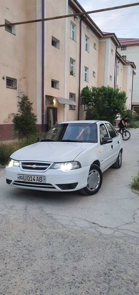 Nexia 1.6 lux idealnim sastayana
