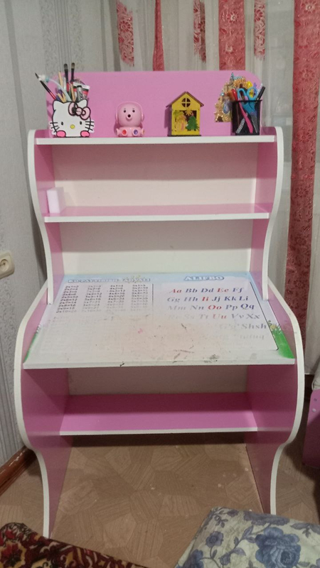 Продаётся Парта для девочек