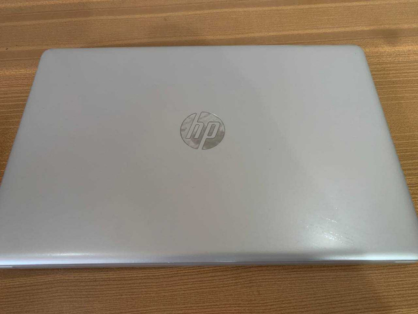 HP noutbuk Core I7