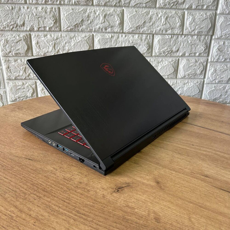 Ненужный Игровой Ноут c gtx 1650  видео картой
