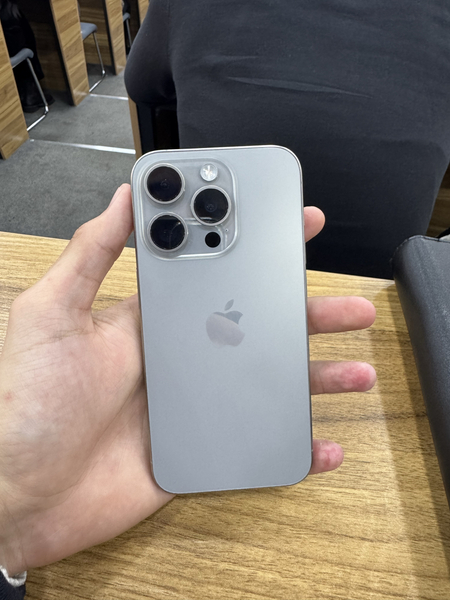 Iphone 15 pro 128 GB