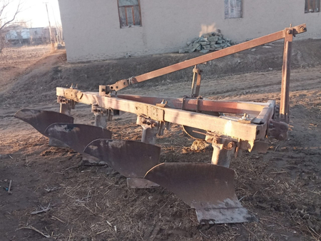 Altay plux sotiladi mtzga tuwadi