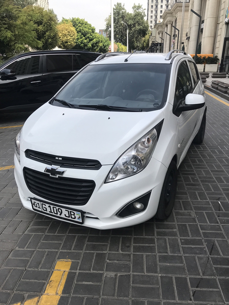 Chevrolet Spark AT 2020